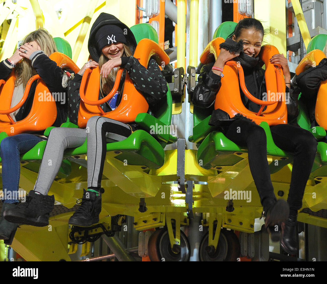 Cara Delevingne, Georgia May Jagger and Suki Waterhouse enjoy an ...