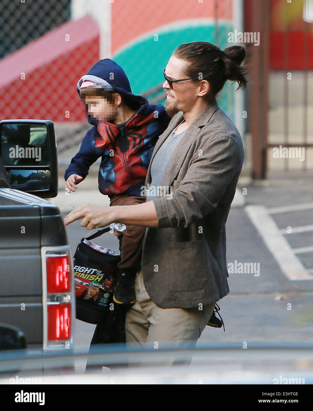 Shameless Actor Steve Howey picks up Son William Wolf from pre-school Featuring: William Wolf ...