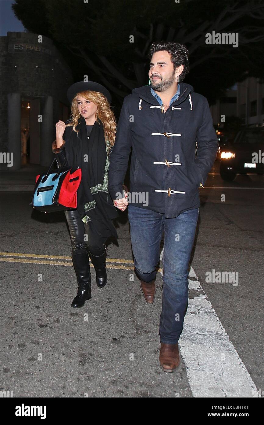 Paulina Rubio with boyfriend Gerardo Bazua on Robertson and enjoying ...