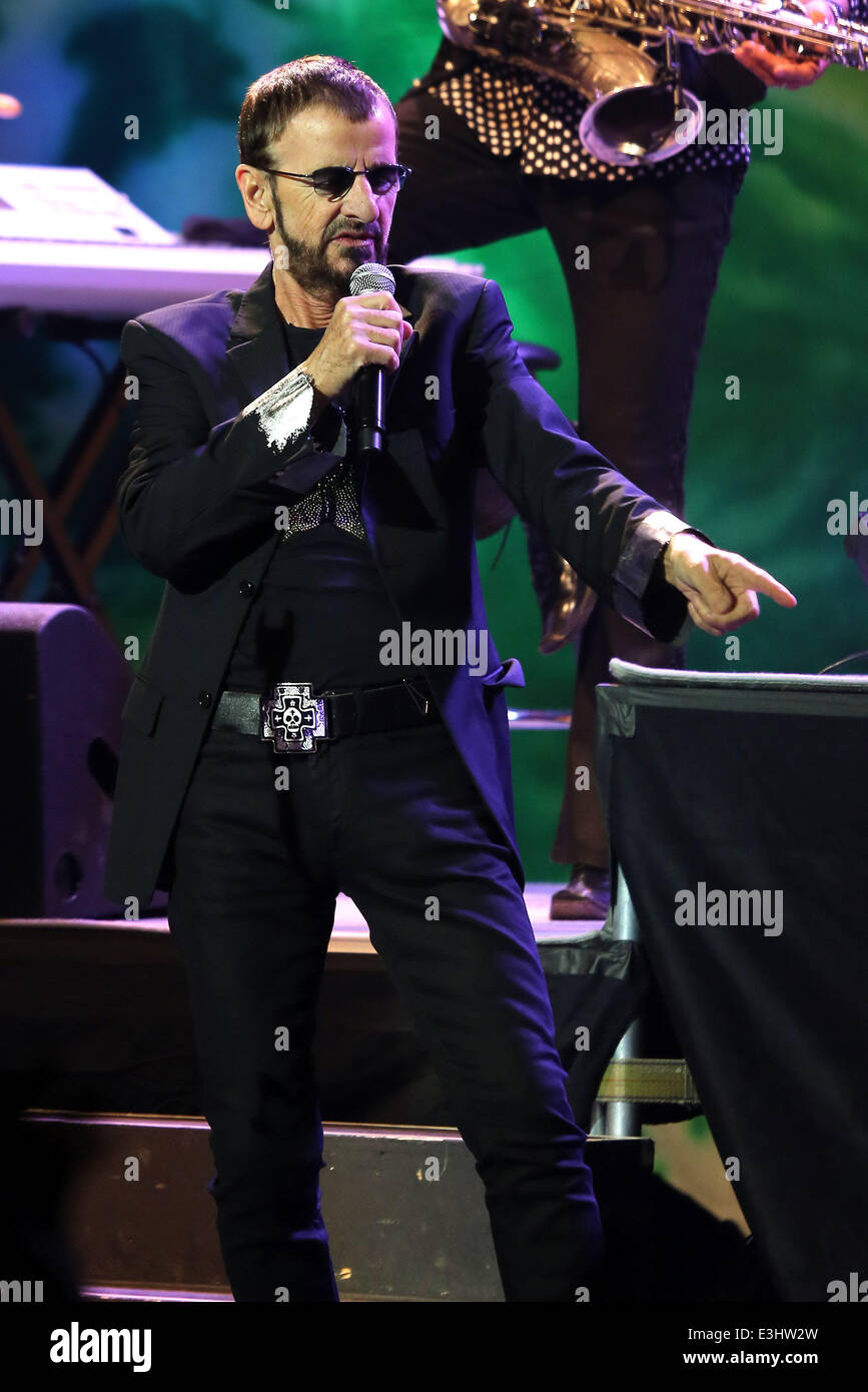 Ringo Starr and His All Starr Band Perform Only U.S. Dates on Fall Tour ...