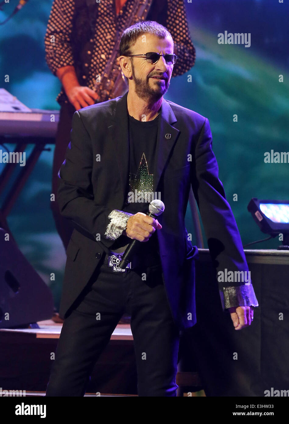 Ringo Starr and His All Starr Band Perform Only U.S. Dates on Fall Tour ...