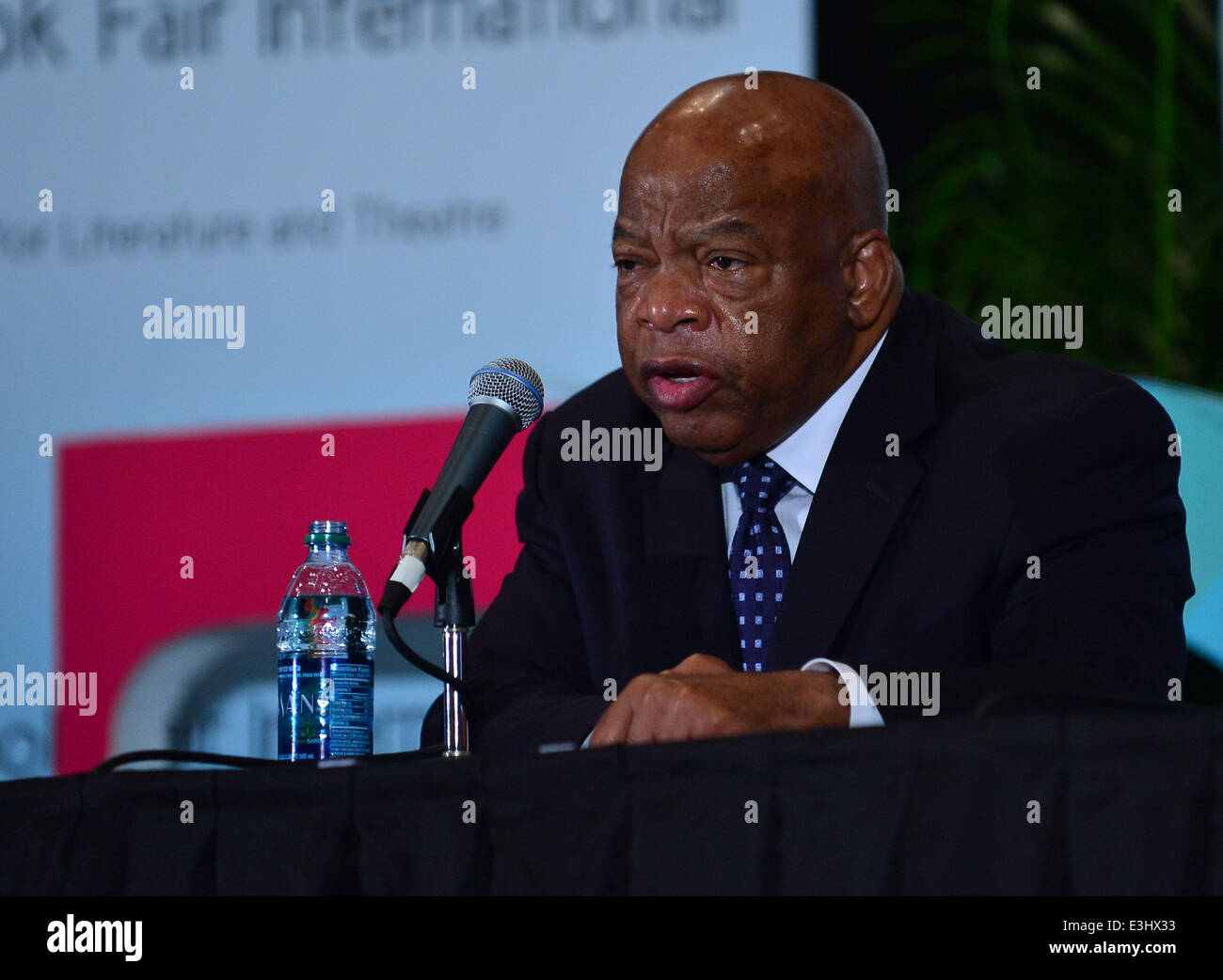 Congressman john lewis hi-res stock photography and images - Alamy