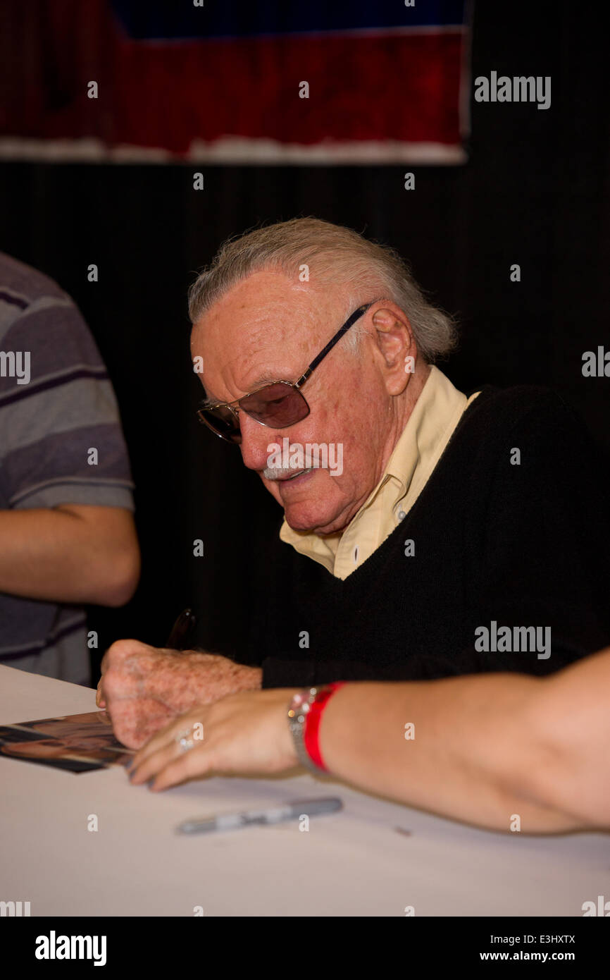 Stan Lee makes an appearance at Comic Con in Austin Featuring: Stan Lee ...