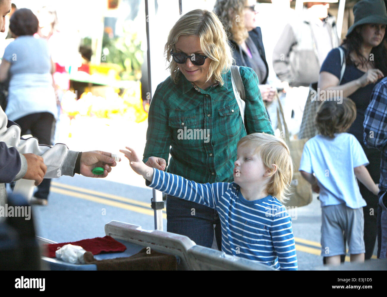 Amy Poehler with her sons at the Farmers Market in Beverly Hills ...