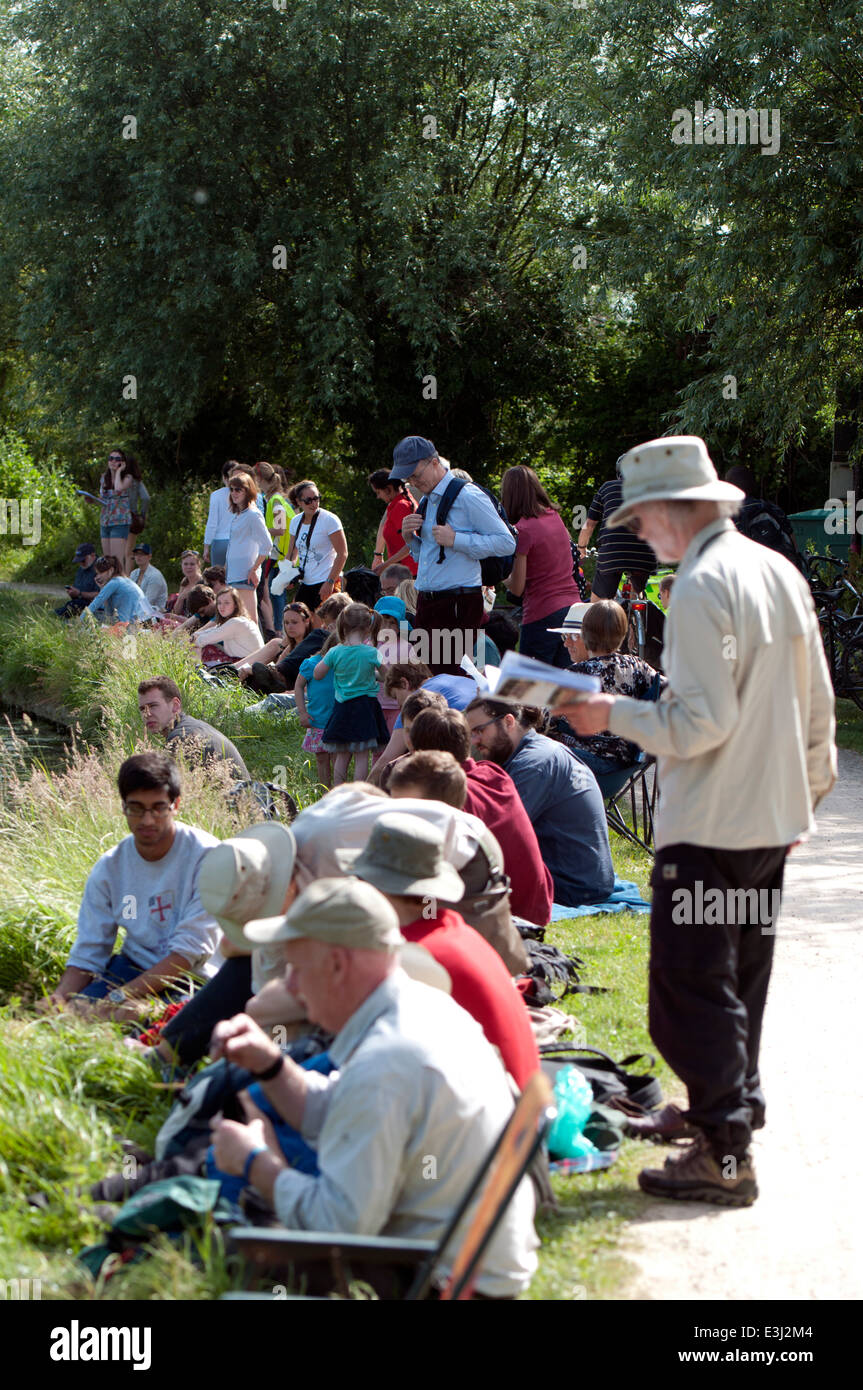 Cambridge May Bumps, spectators by the River Cam at Grassy Corner Stock ...