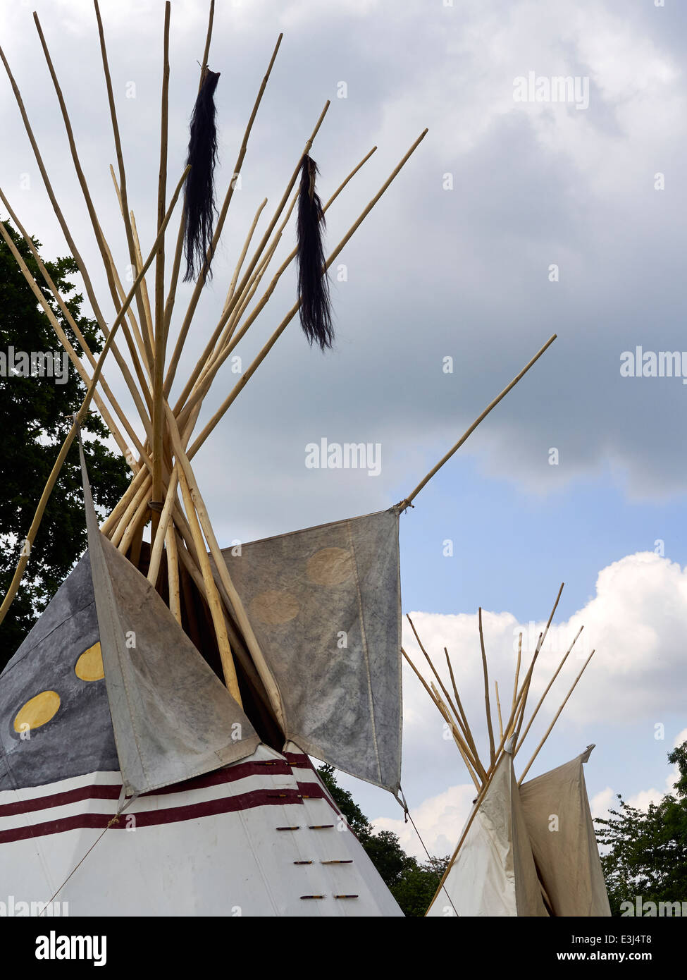 Indian tipi hi-res stock photography and images - Alamy