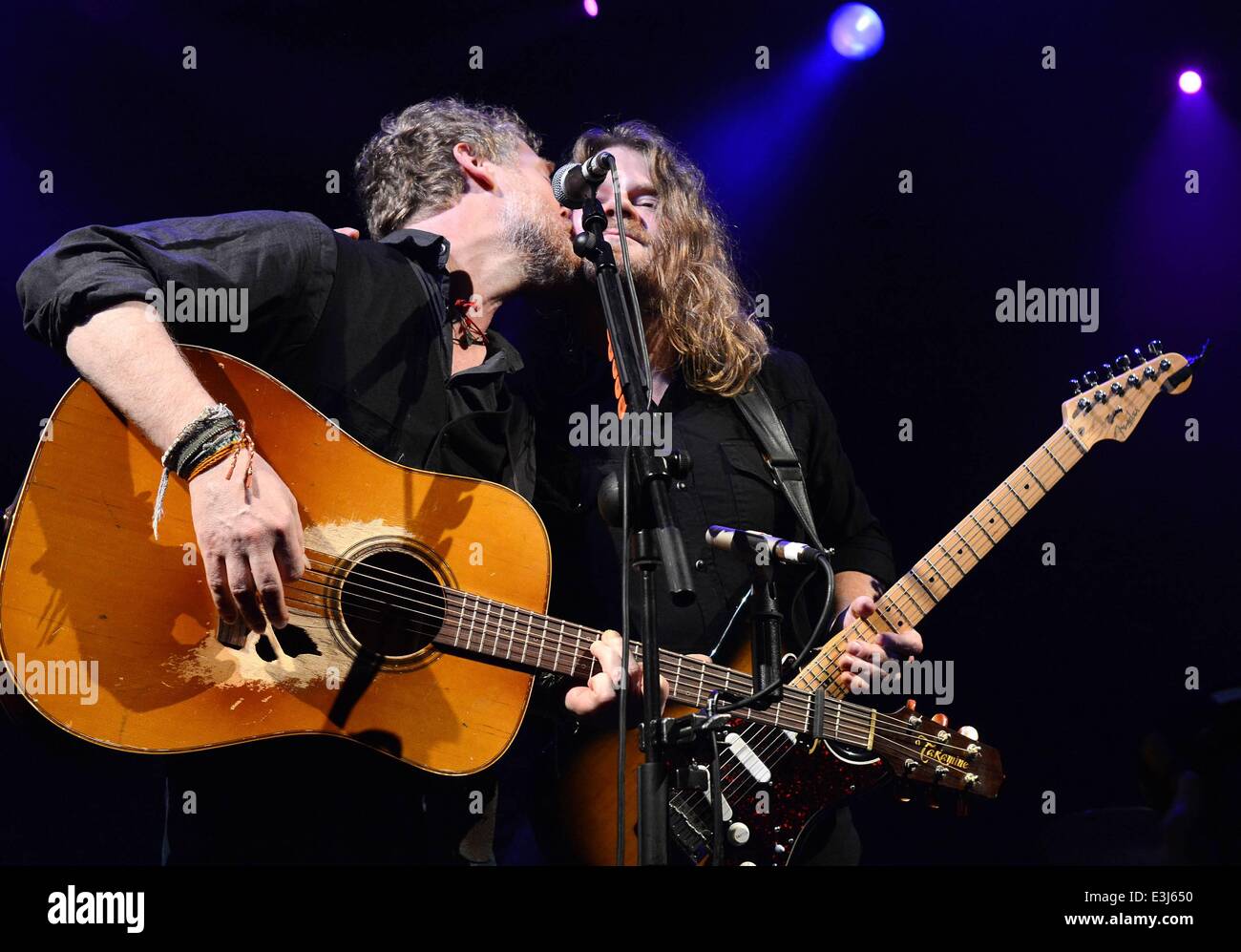 Peter mcverry hi-res stock photography and images - Alamy