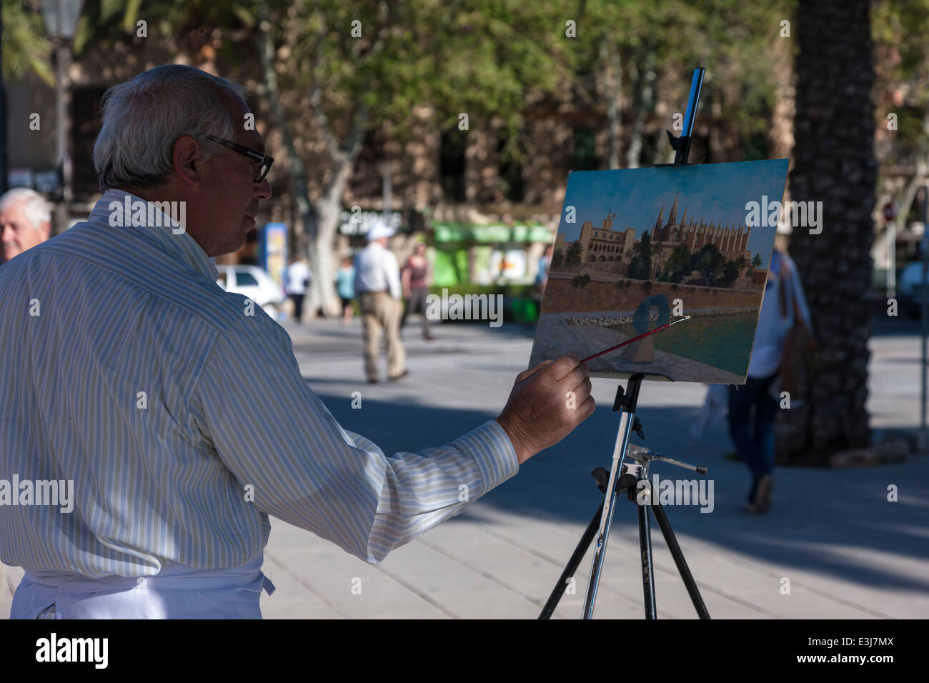 Street Artist painting the Cathedral of Majorca, Palma Stock Photo - Alamy