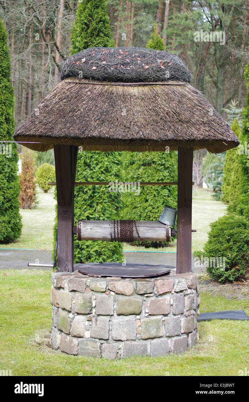 Old water well on rural hi-res stock photography and images - Alamy