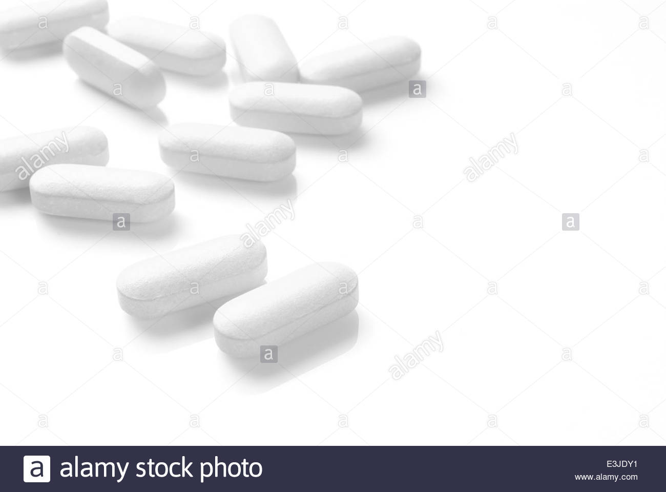 Pain Relief Pills Stock Photos & Pain Relief Pills Stock Images - Alamy