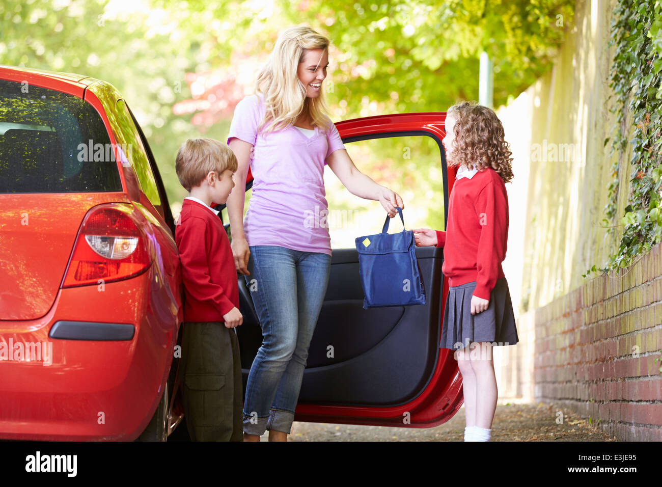 Passenger mum mother going hi-res stock photography and images - Alamy