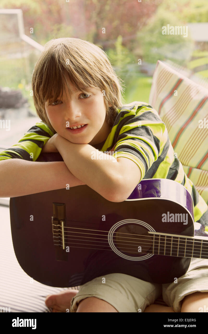 Close scene of guitar hi-res stock photography and images - Alamy