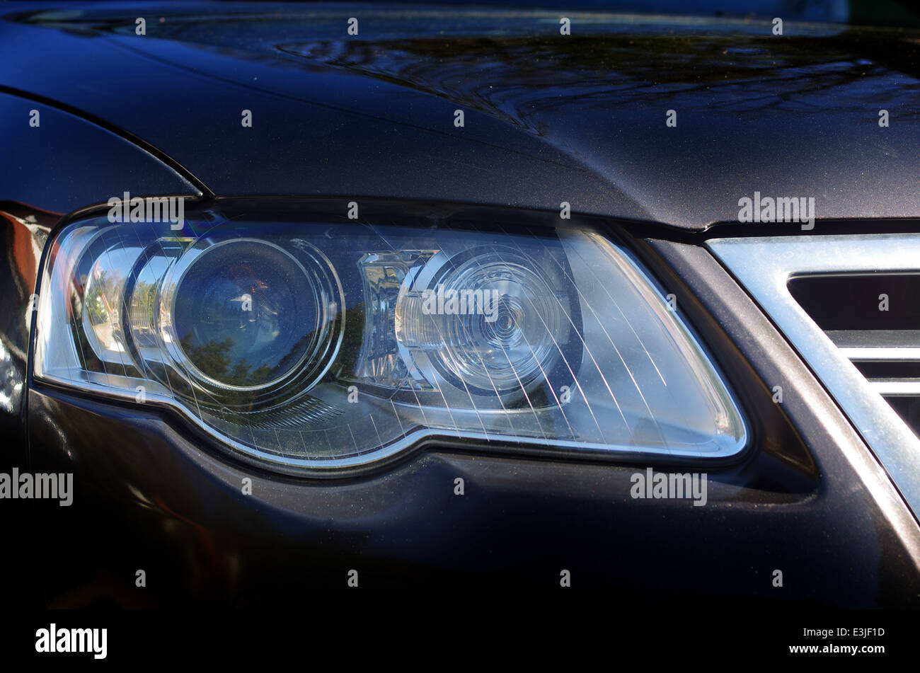 Headlight hi-res stock photography and images - Alamy