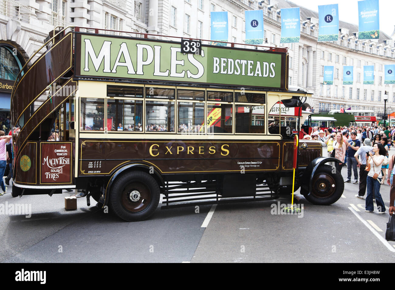 1984 bus hi-res stock photography and images - Alamy