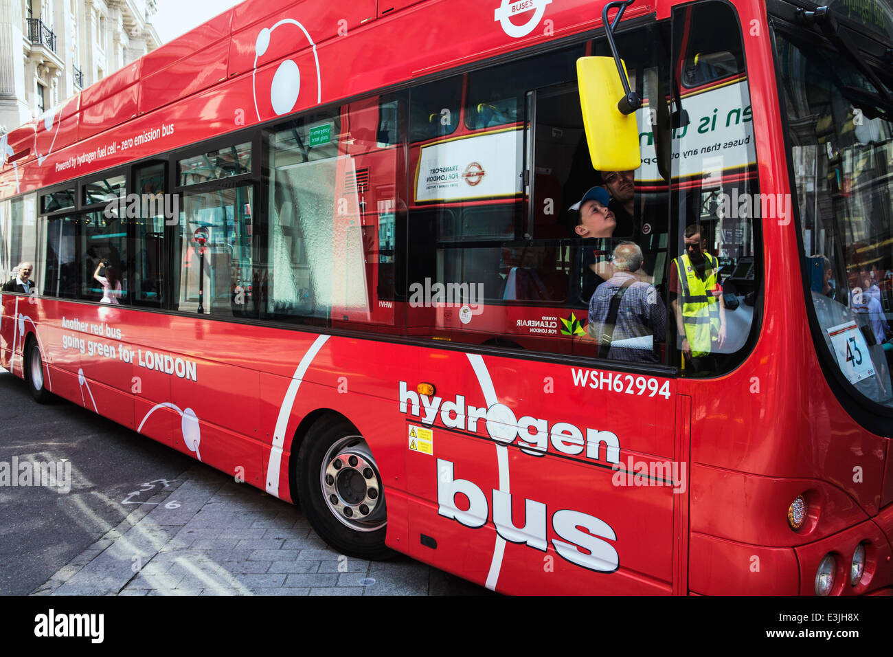 Hydrogen Bus Stock Photos & Hydrogen Bus Stock Images - Alamy