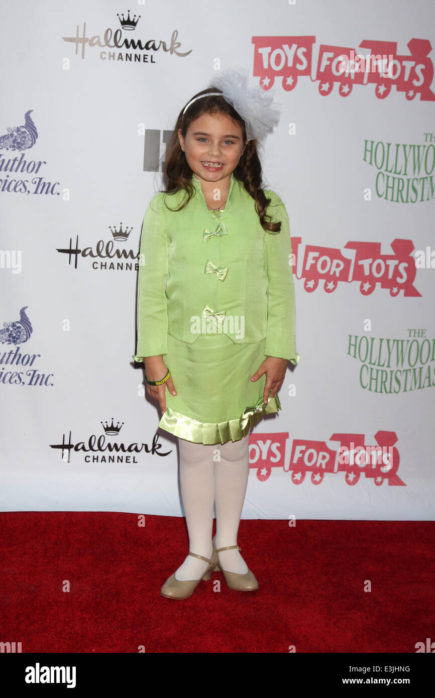 2013 Hollywood Christmas Parade Featuring: Bailey Michelle Brown Where ...