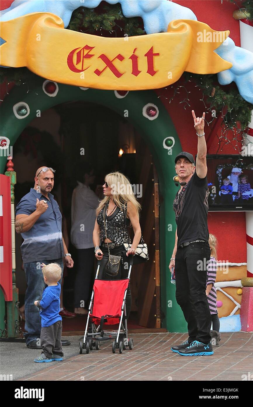 Dee Snider of Twisted Sister and family enjoy Santa Home at the Grove ...