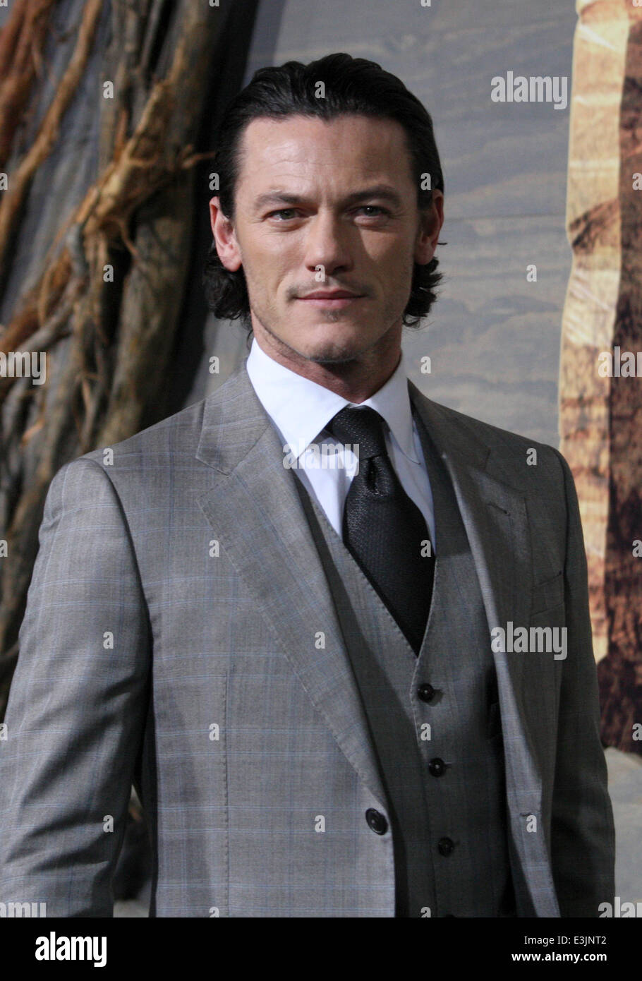 Los Angeles Film Premiere of 'The Hobbit: The Desolation of Smaug' at ...