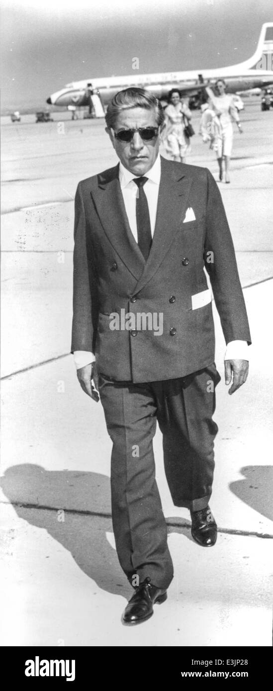 Onassis hi-res stock photography and images - Alamy