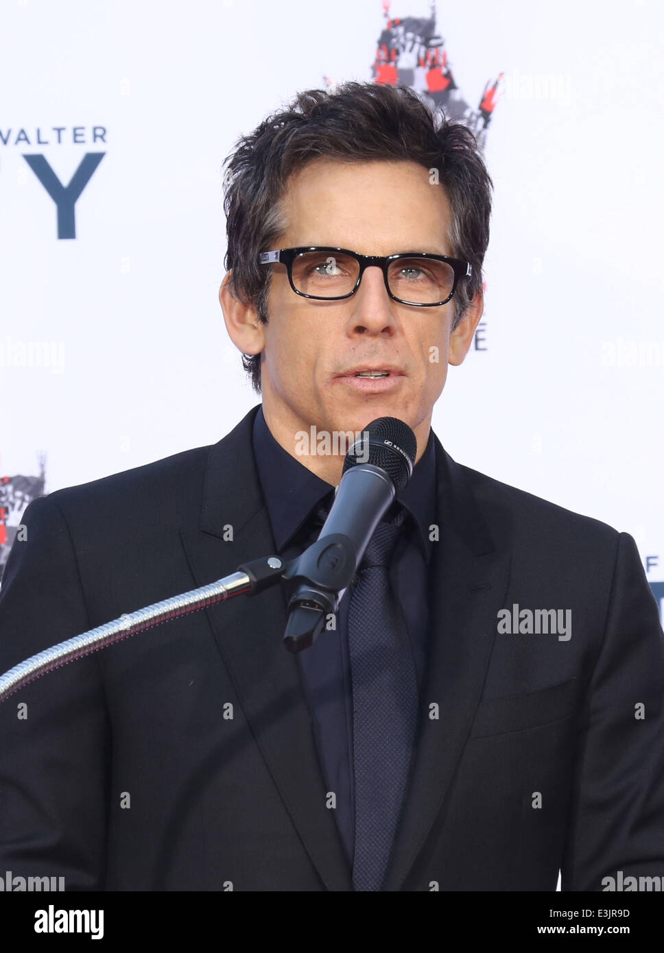 Ben Stiller Hand/Footprint Ceremony At TCL Chinese Theatre Featuring ...