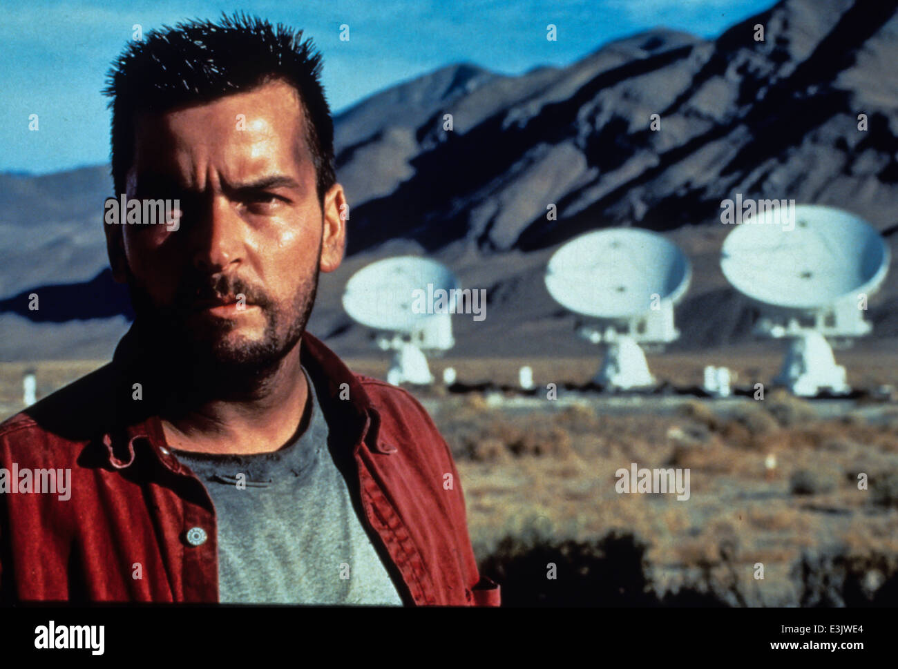 Arrival movie hi-res stock photography and images - Alamy