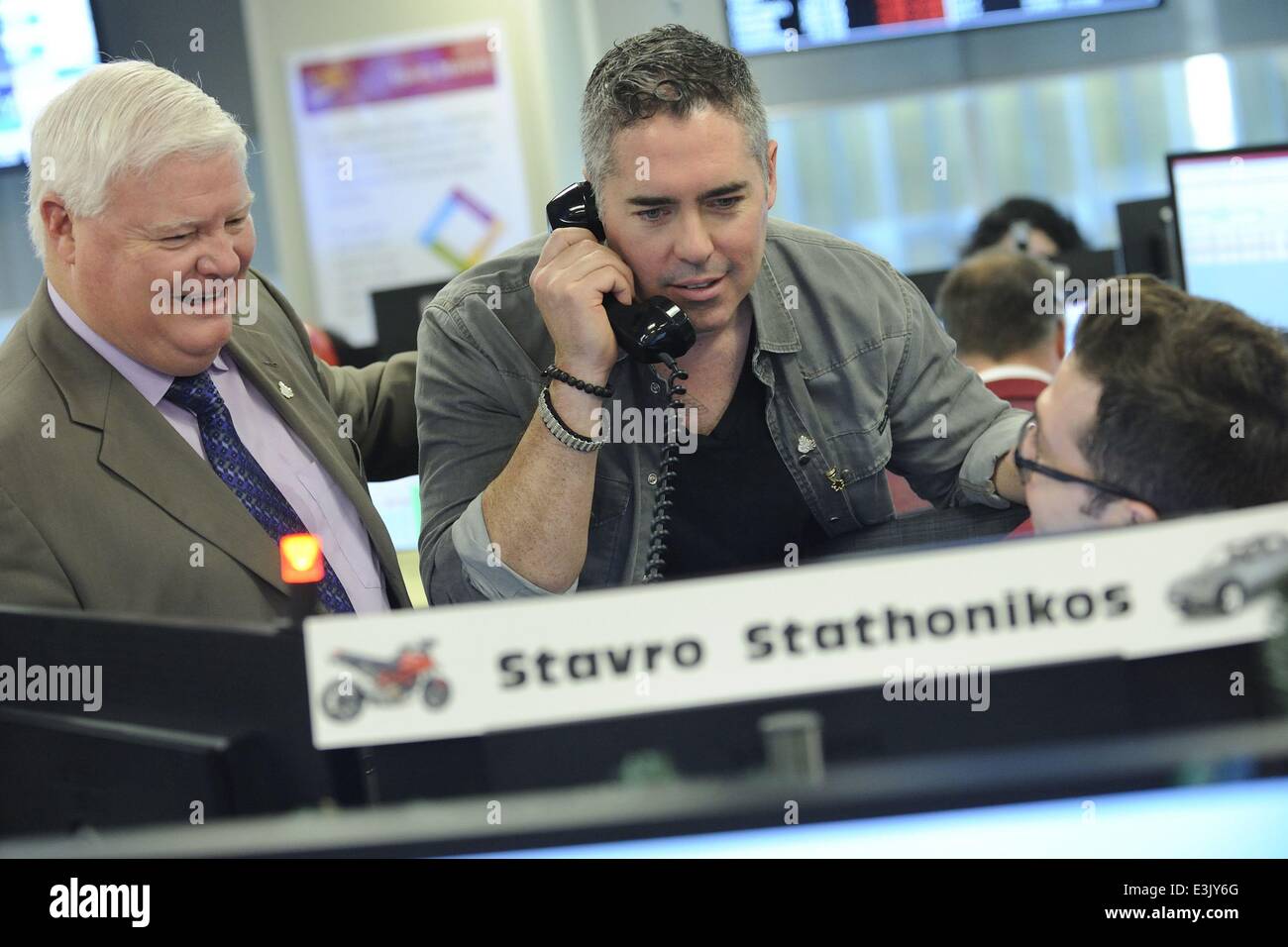 Celebrities join CIBC traders and advisors on the bank's trading floor ...