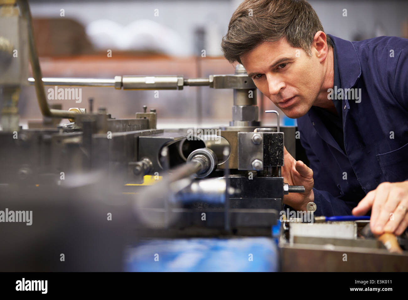 Workman engineer hi-res stock photography and images - Alamy