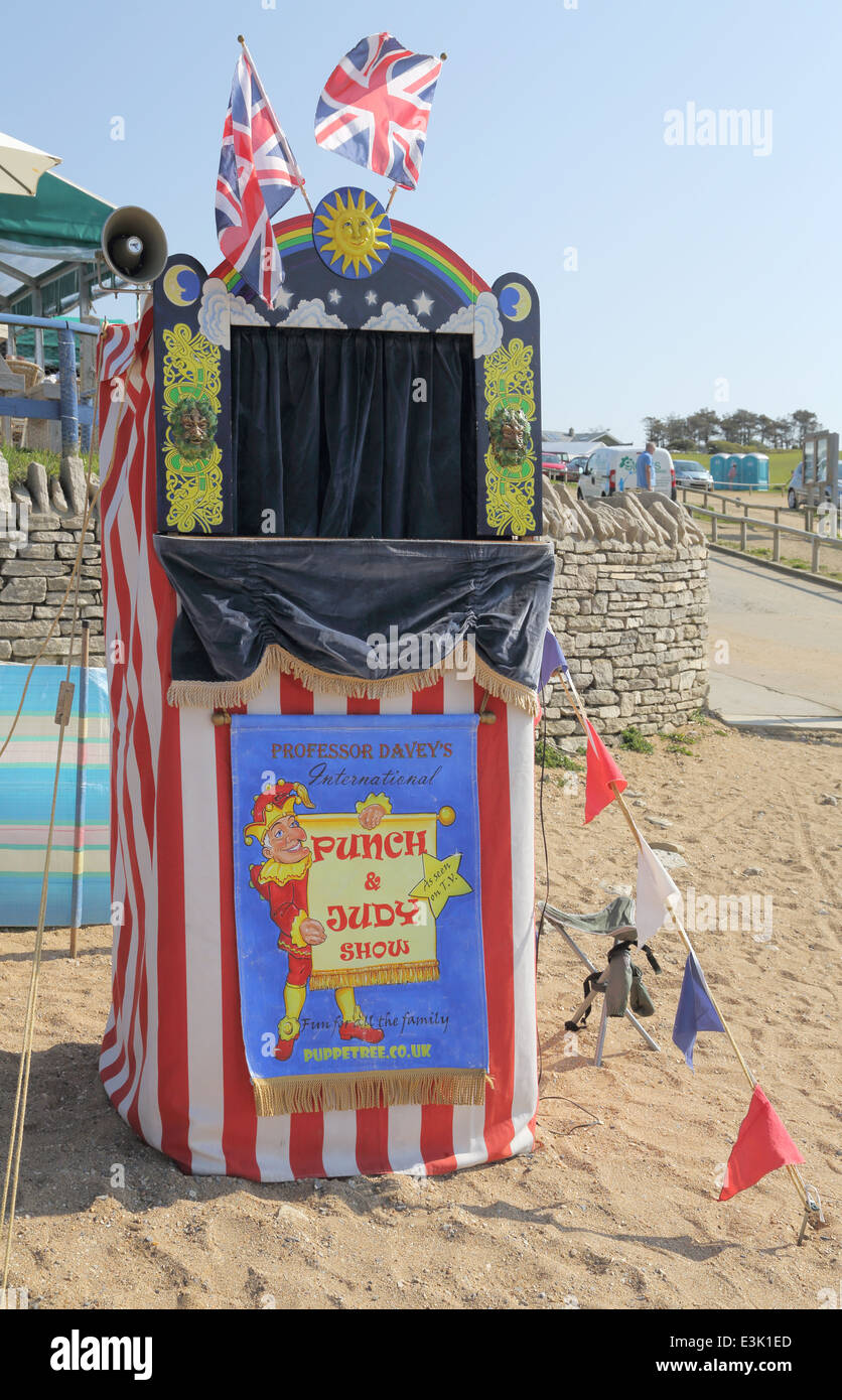punch and judy box ready for a show on the dorset coast Stock Photo - Alamy
