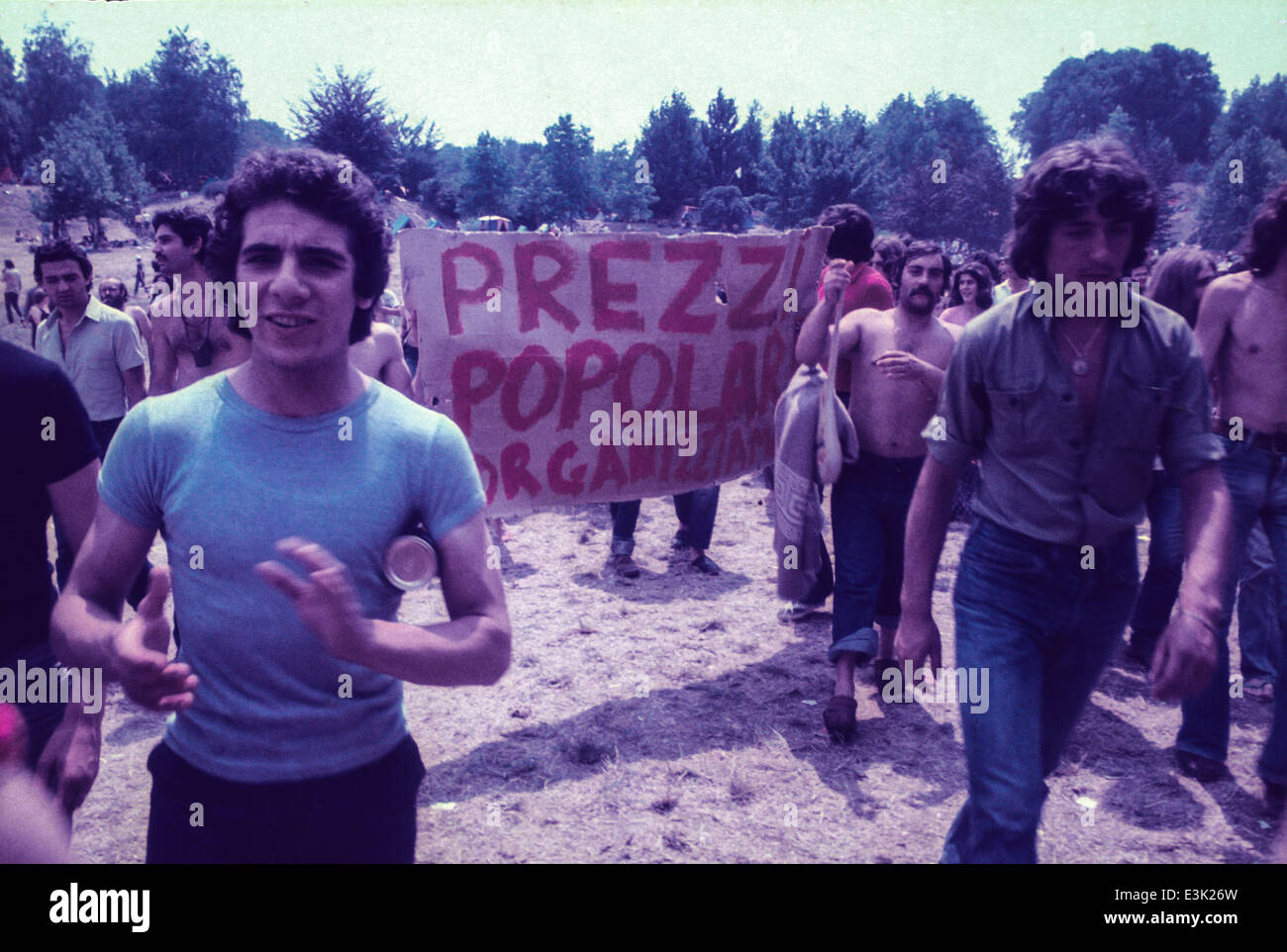 Proletariato giovanile hi-res stock photography and images - Alamy