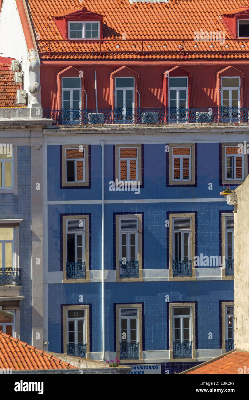 Lisbon blue tiles hi-res stock photography and images - Alamy