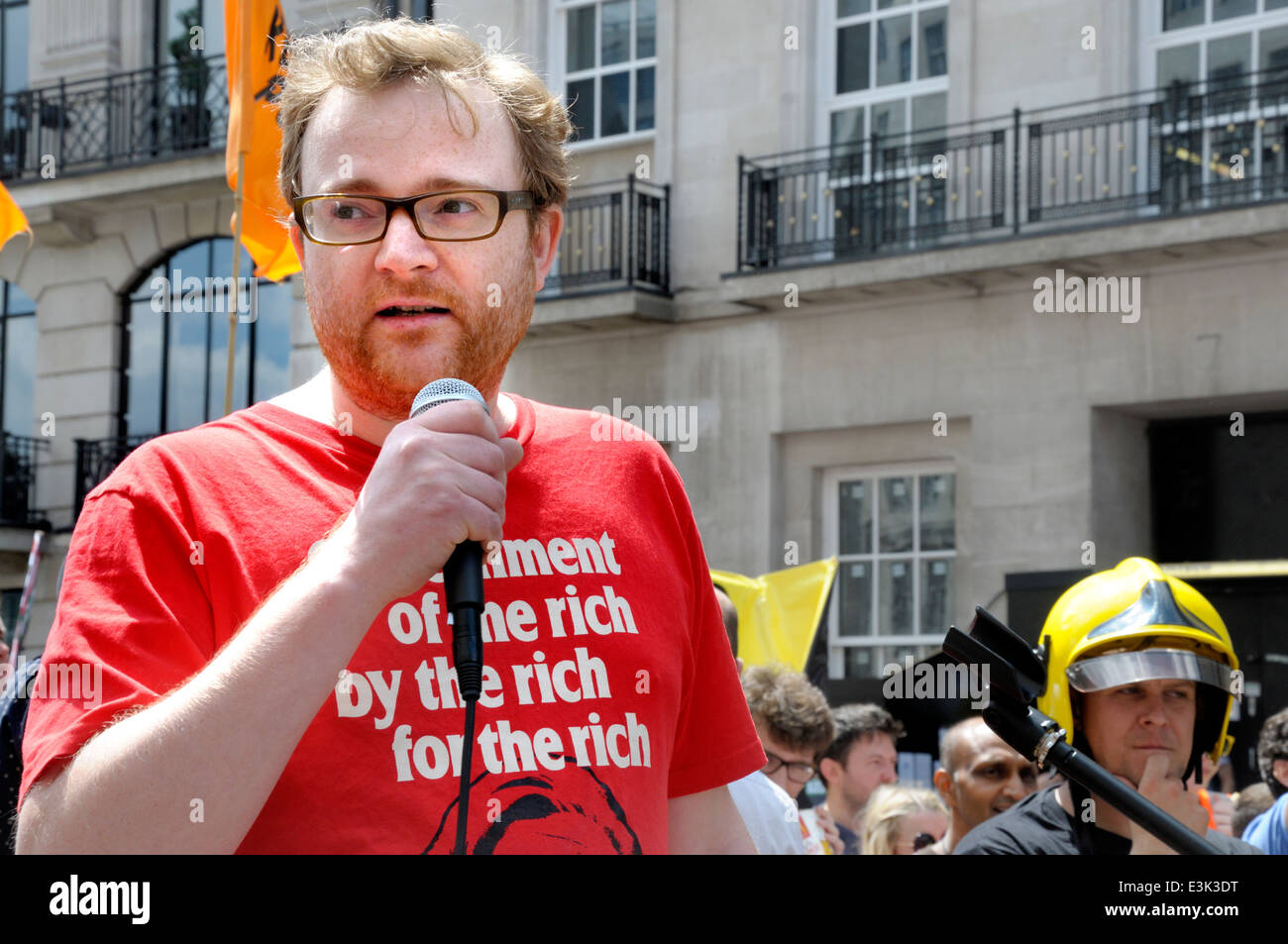 Richard Bagley - editor of the Morning Star - speaking at the People's ...