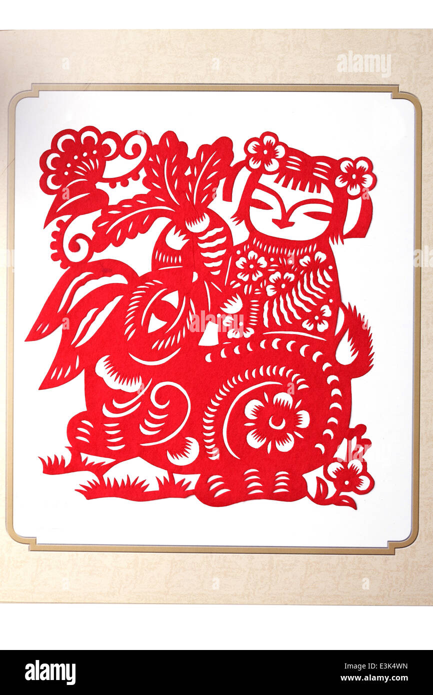 Chinese paper cutting holding hi-res stock photography and images - Alamy