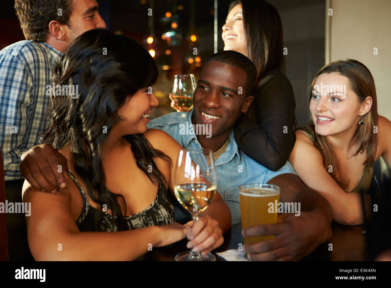 Chinese men drinking alcohol hi-res stock photography and images - Alamy
