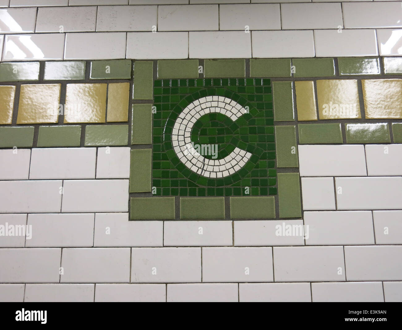 Canal street station sign hi-res stock photography and images - Alamy