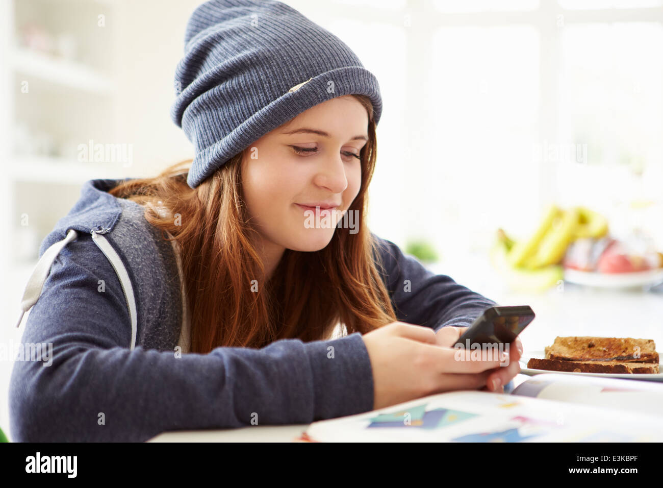 Girl message hi-res stock photography and images - Alamy