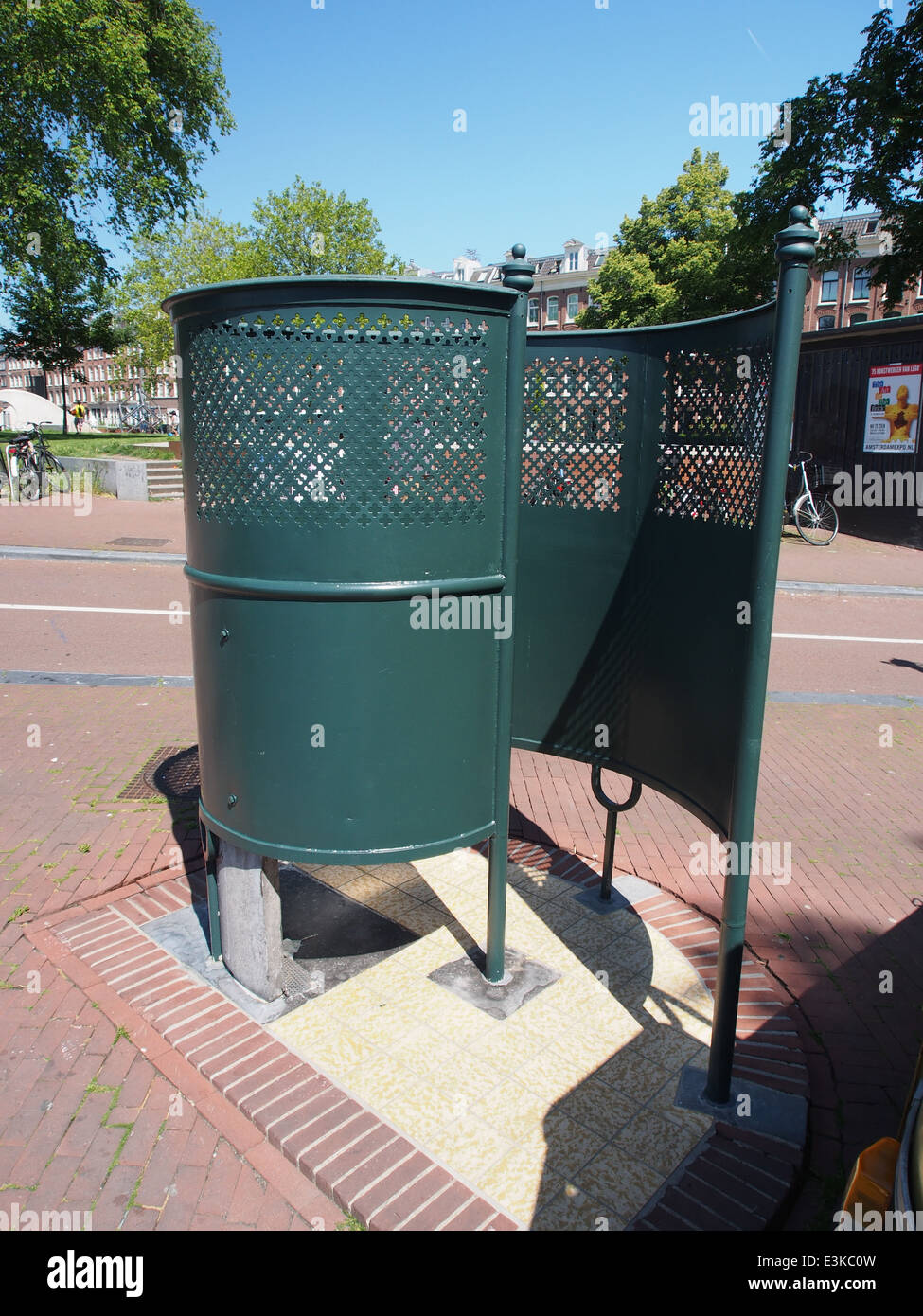 The Amsterdam urinal at Eerste Marnixplantsoen, designed by artist Krul ...