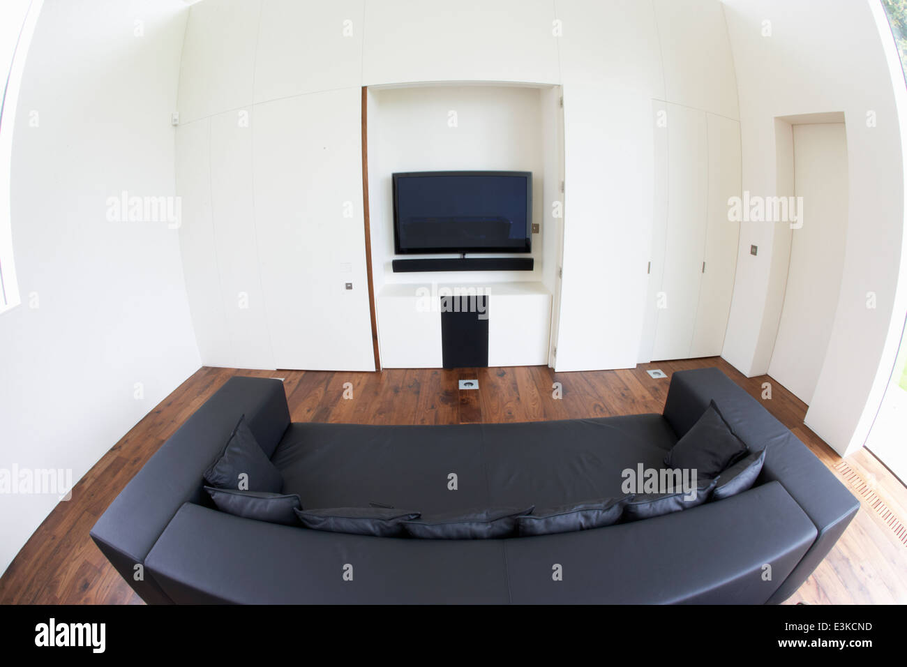 Modern tv lounge hi-res stock photography and images - Alamy