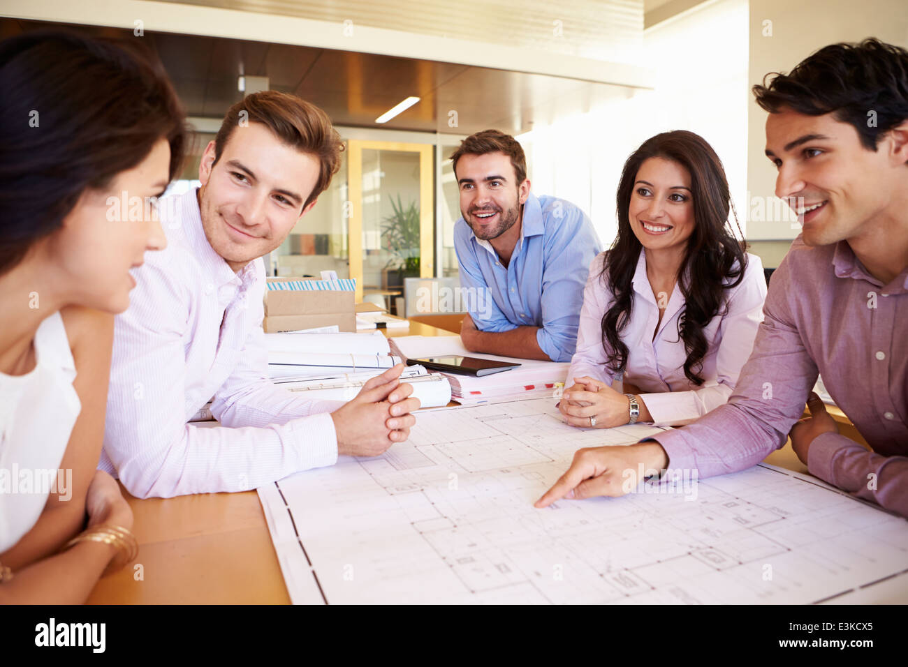 The office group hi-res stock photography and images - Alamy