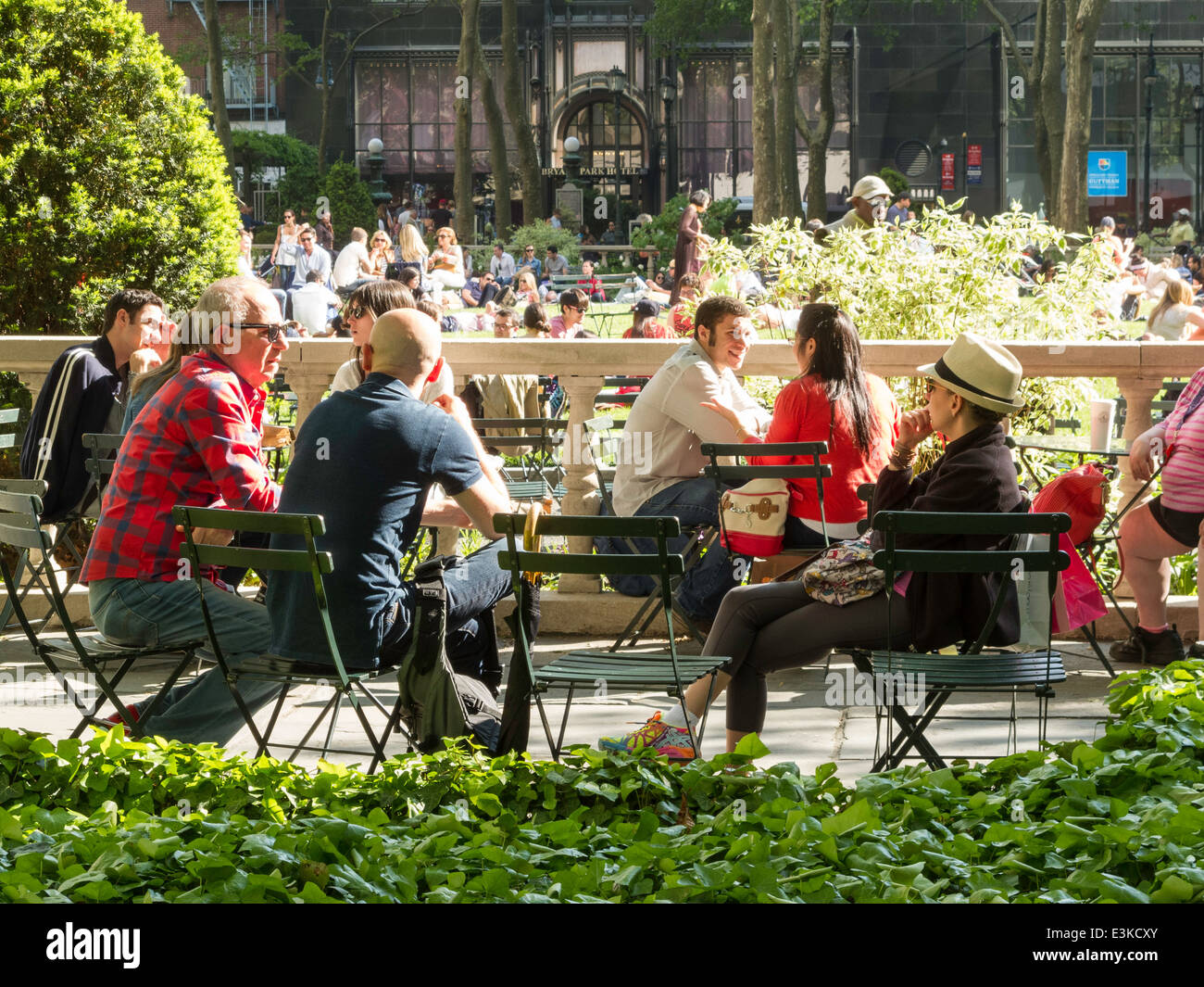 Day daytime day time outside outdoors outdoor bryant park hi-res stock ...
