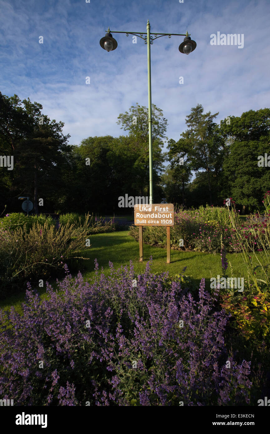 Britains first roundabout built in c.1909, Letchworth Garden City ...