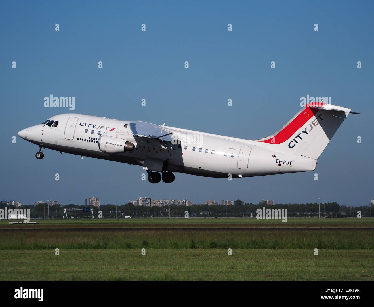 EI-RJY, a Cityjet British Aerospace Avro RJ85, taking off from Schiphol ...