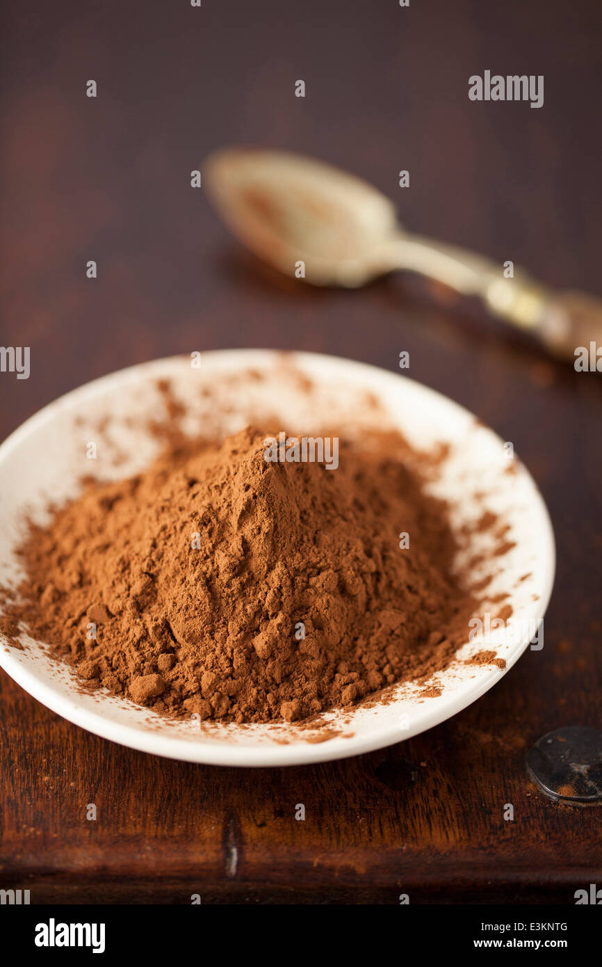 Wooden spoon cocoa powder hi-res stock photography and images - Alamy