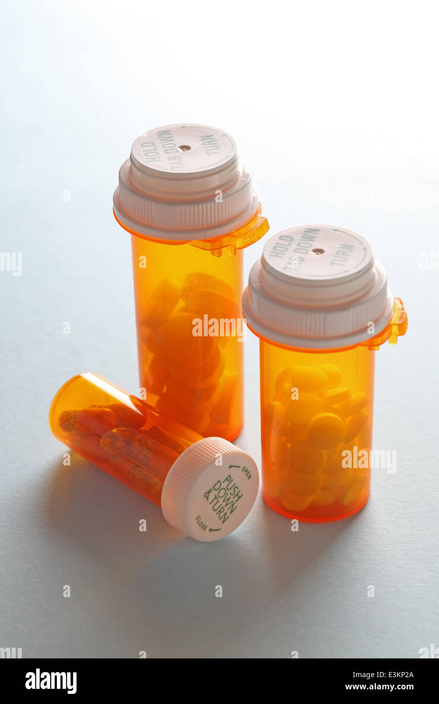 Prescription pill bottles hi-res stock photography and images - Alamy