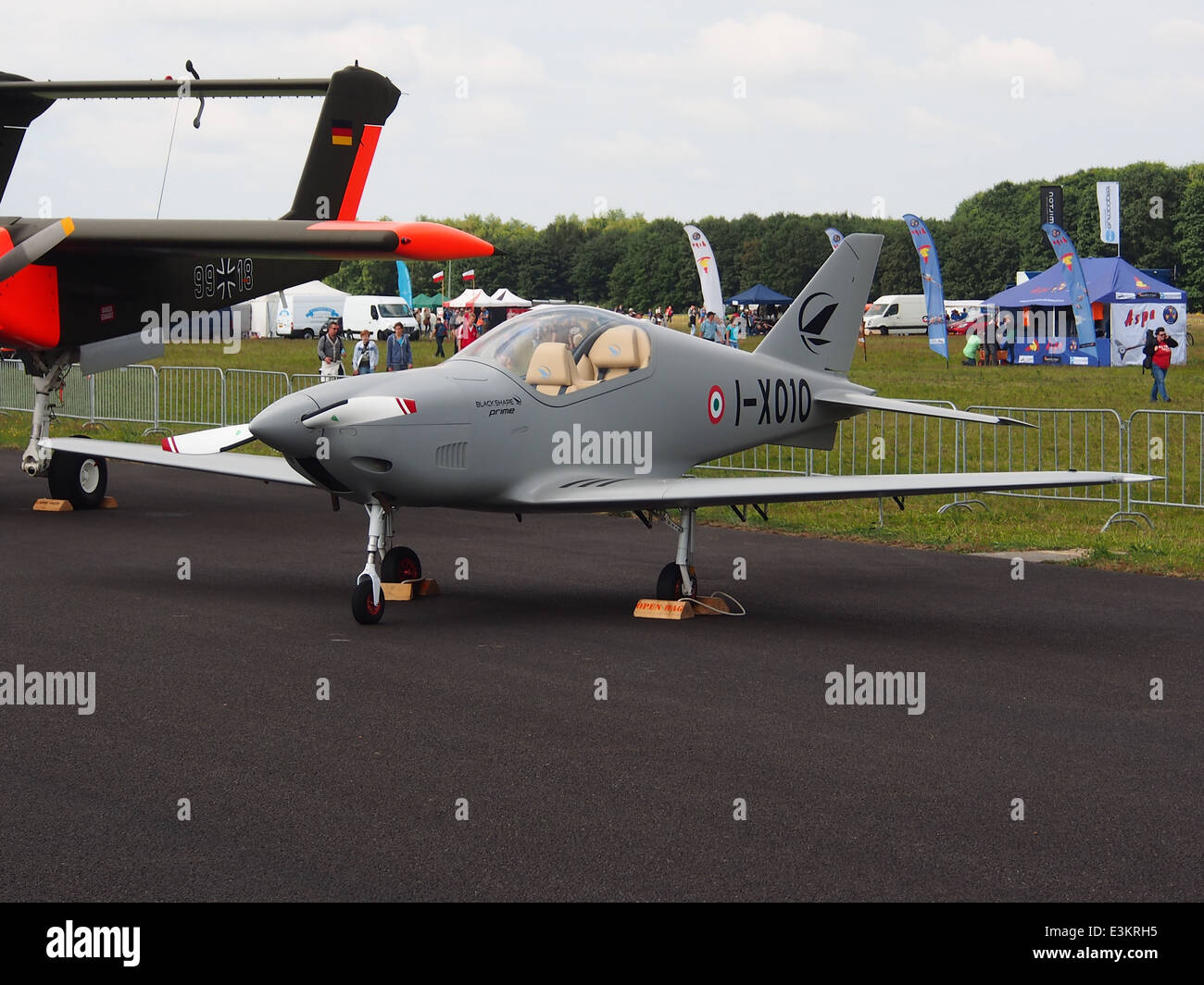 Blackshape hi-res stock photography and images - Alamy