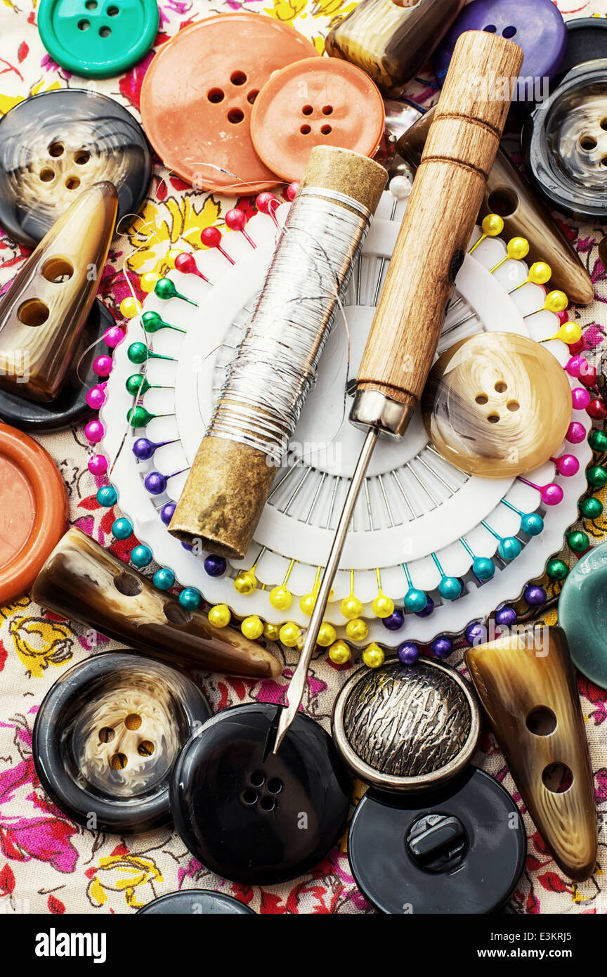thread,button,crochet hook, and other sewing tools Stock Photo - Alamy