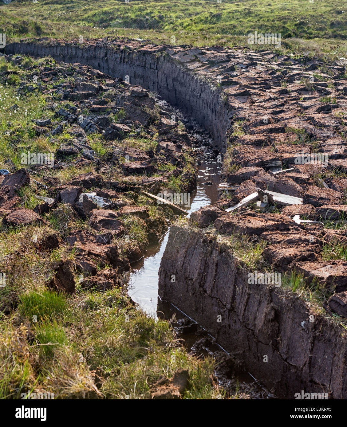 Peat digging on the Isle of Lewis and Harris, Outer Hebrides, Scotland ...