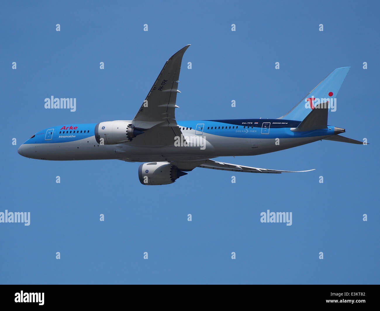 Boeing 787 8 dreamliner hi-res stock photography and images - Alamy