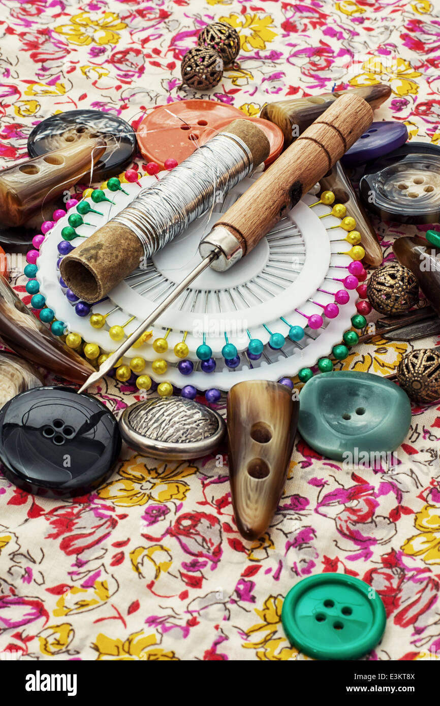 thread,button,crochet hook, and other sewing tools Stock Photo - Alamy
