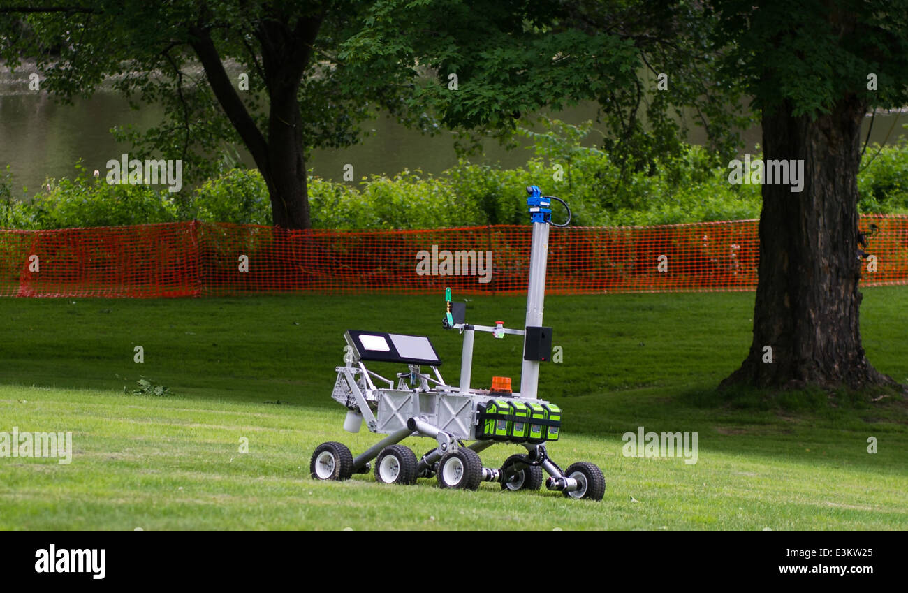 The 2014 NASA Centennial Challenges featured the Sample Return Robot ...
