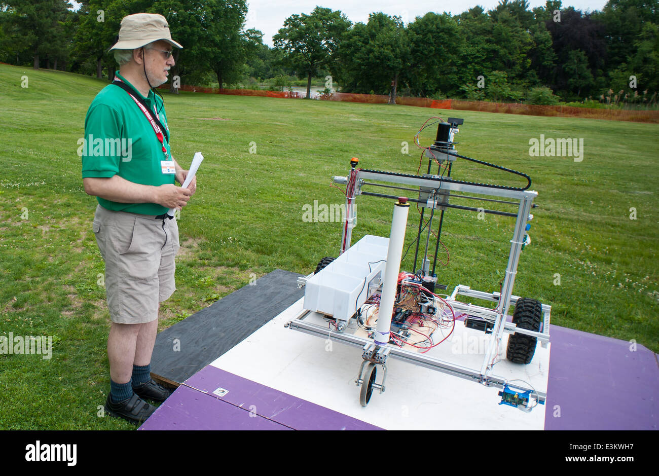 The 2014 NASA Centennial Challenges Sample Return Robot Challenge, held ...